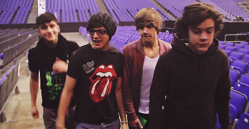 Encontra los mejores GIFS: Pedido: One Direction
