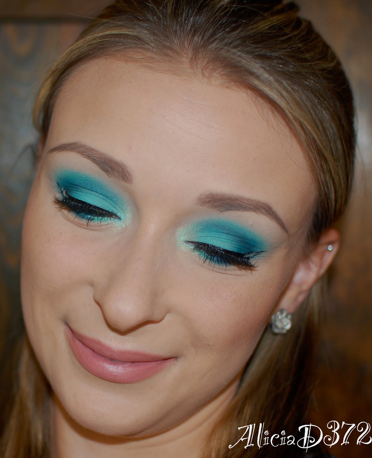 AliciaD372 : Marilyn In Teal Makeup Tutorial