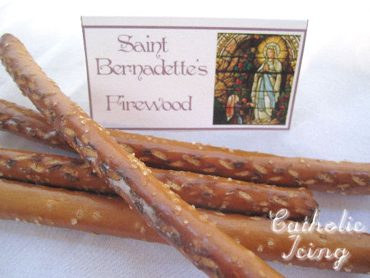 Easy Party Food Ideas for All Saints’ Day- Downloadable Labels Included!