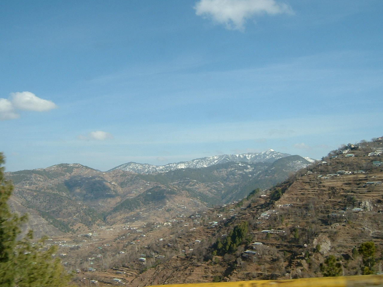 Murree the queen of hills: Snow fall in Murree