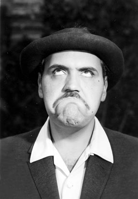 EL RINCÓN DEL VALEDOR: CAPULINA EL MEJOR ACTOR DEL CINE DORADO MEXICANO