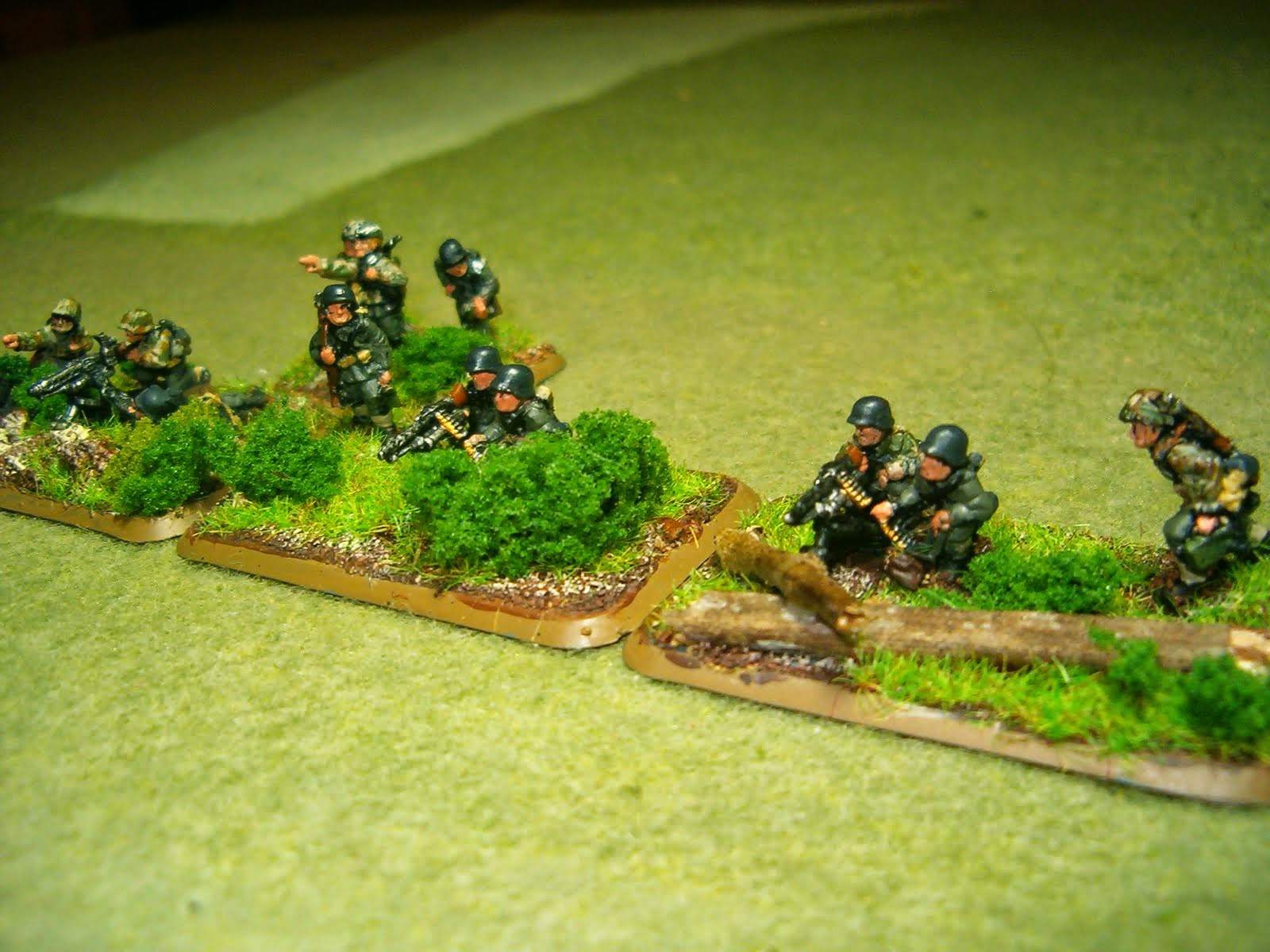 toy-soldiers-and-dining-room-battles-german-world-war-ii-heavy-machine