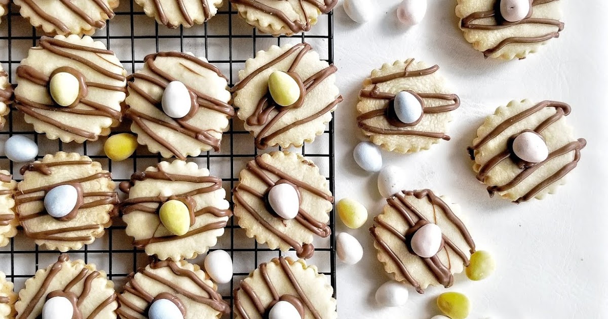 salted sugared spiced™: Vanilla Cream Shortbread Sandwich Cookies