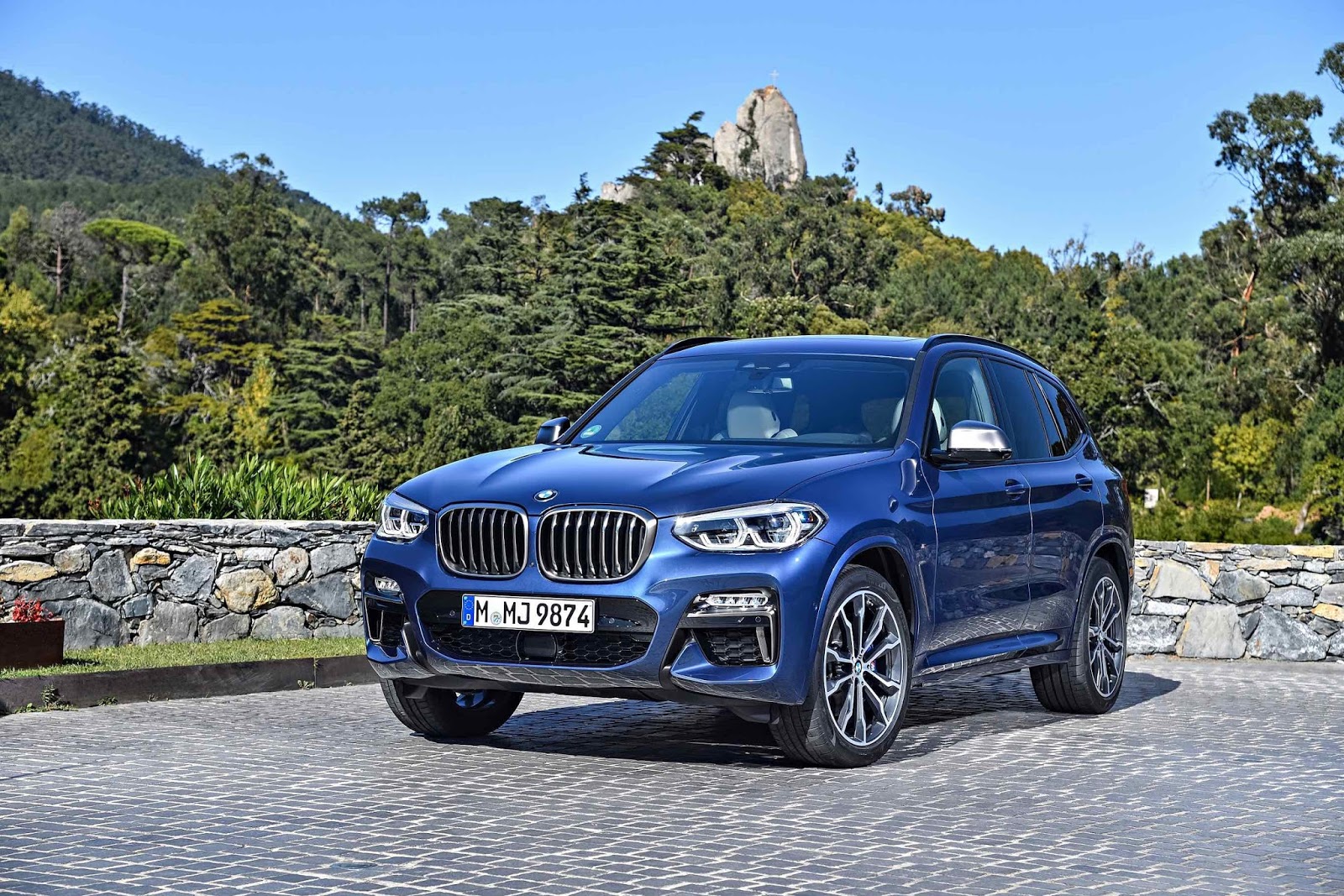 Irish Car+Travel Magazine: BMW announces its ‘Sterling Offers’