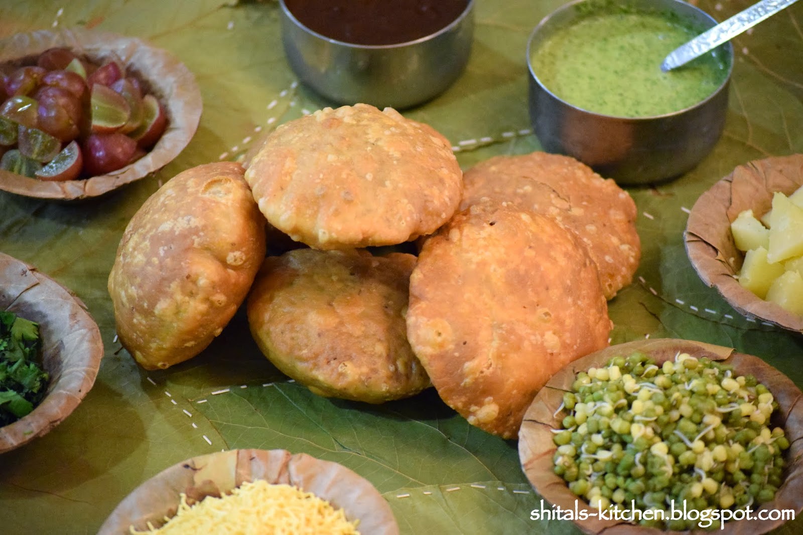 Shital's-Kitchen: Khasta Kachori
