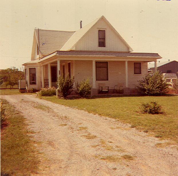 Tillman County Chronicles: Early Homes were Half-Dugouts