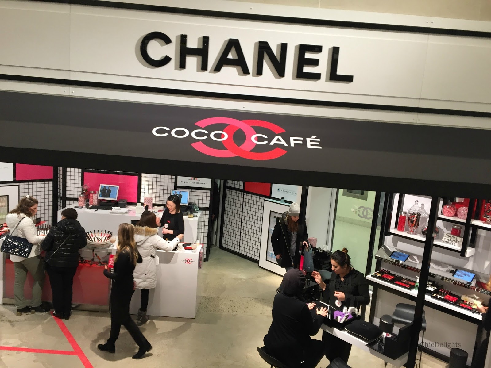 Fun At The Coco Café - Chic Delights