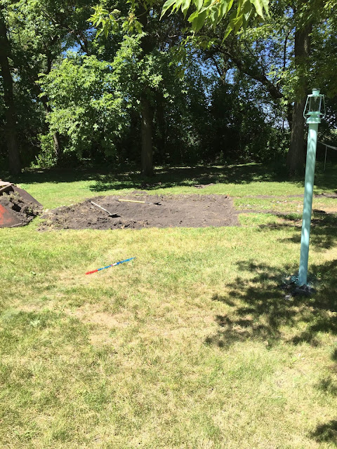 DIY Sunday: The No Good Terrible Paver Patio Project | The Dabbling Crafter