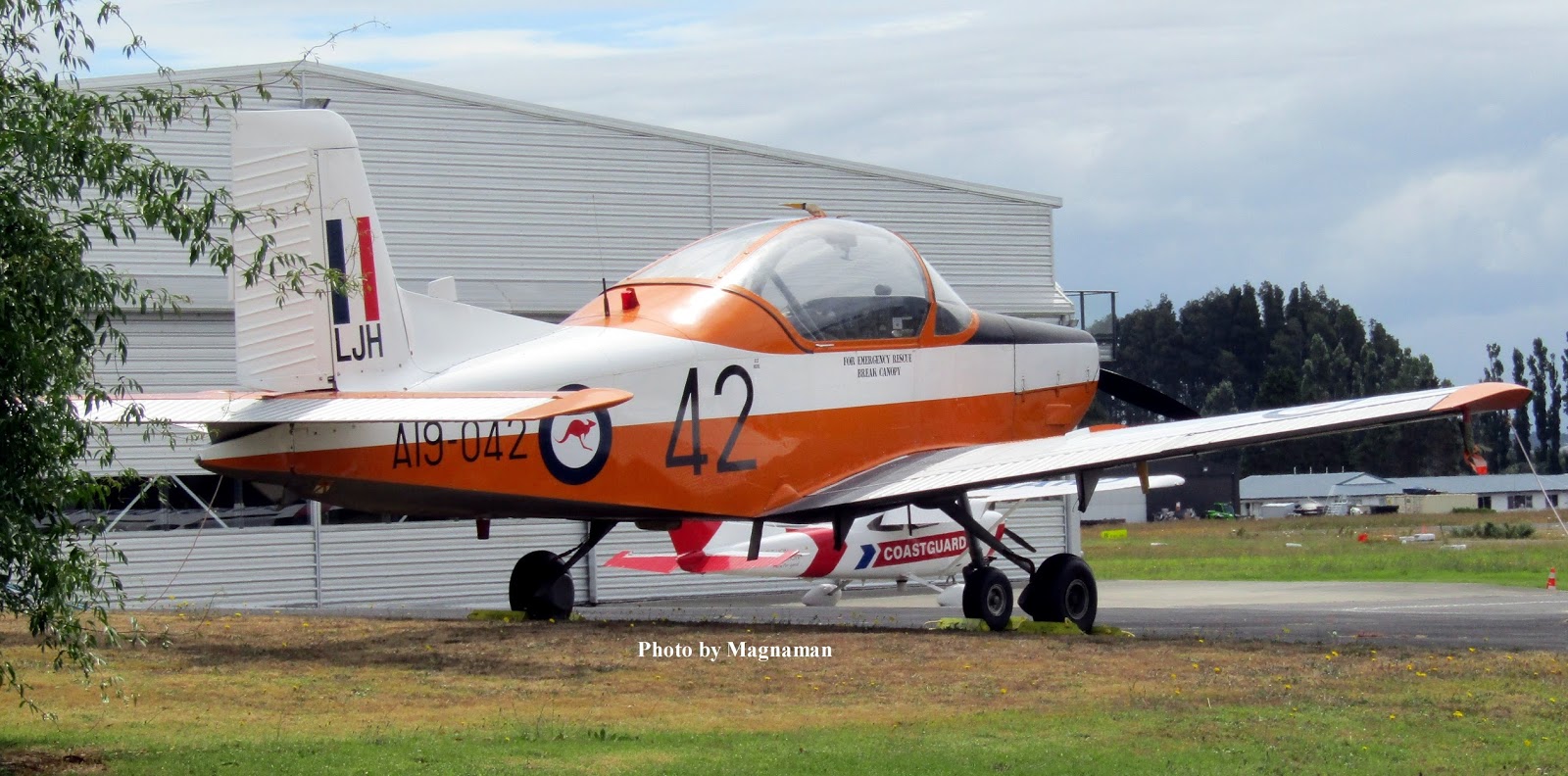 NZ Civil Aircraft: Airtrainer ZK-LJH