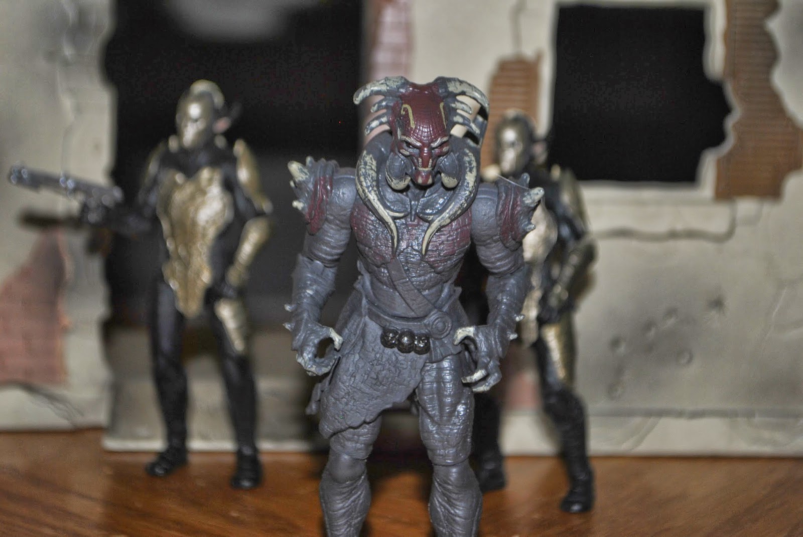 The Mojoverse: Thor: The Dark World Series Kurse Figure