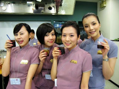 Cabin Crew Photos: China Airlines Flight Attendants