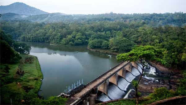 Kerala Tourism: Thenmala Dam in Kerala India