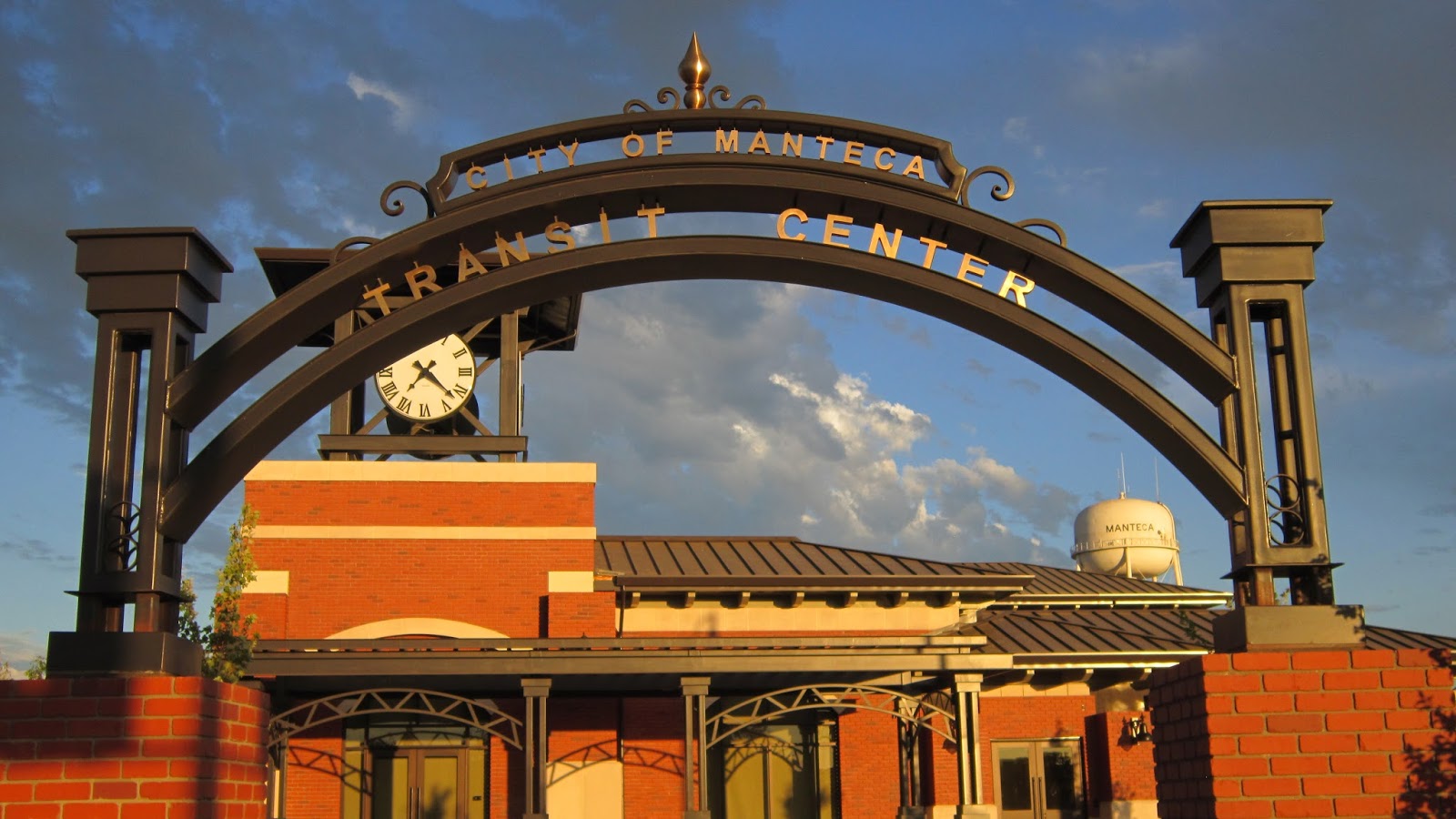 Billy Wardle family blog: Life in Manteca 71: Transit Center