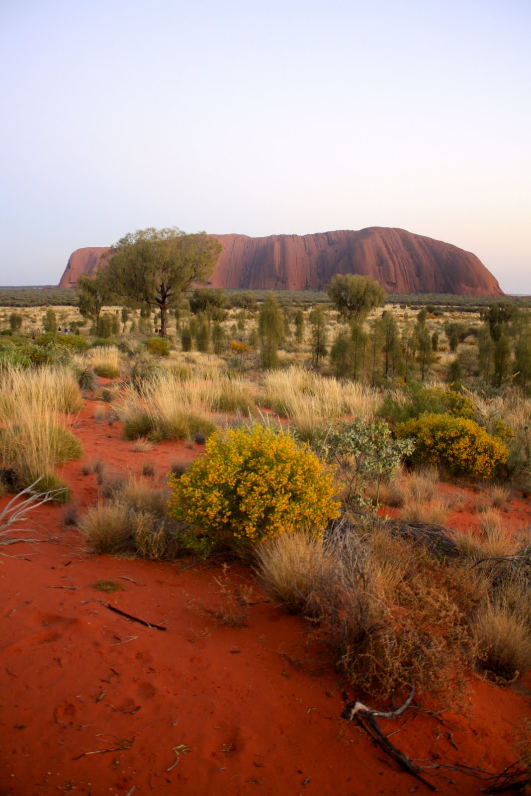 Ayers Rock: The heart of the Australian outback | The Girl with the ...
