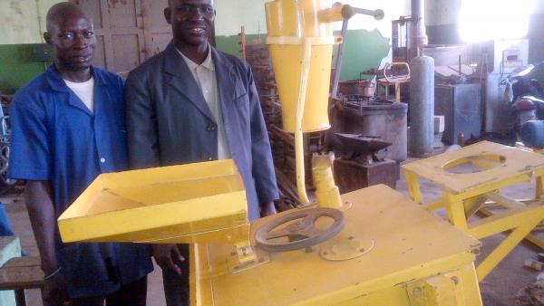 Innovation africaine : Sénégal : La décortiqueuse de fonio