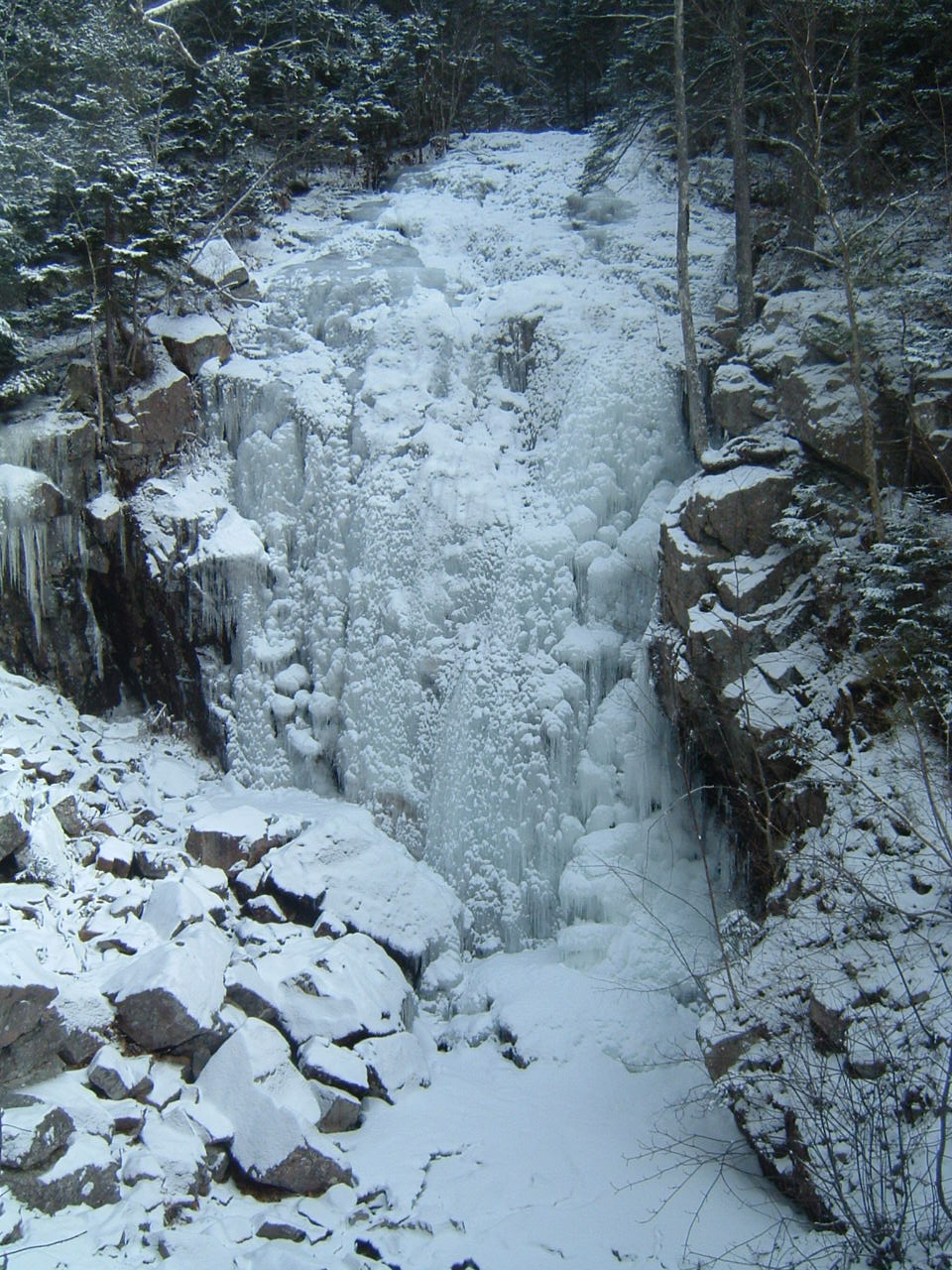 Tomcat's Outdoor Adventures: Icy Day in Acadia National Park