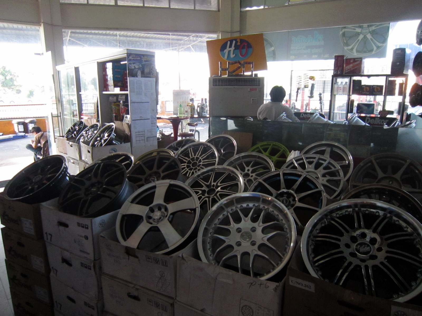 Tyre and Rims (H2O One Stop Sdn. Bhd.): Our Showroom