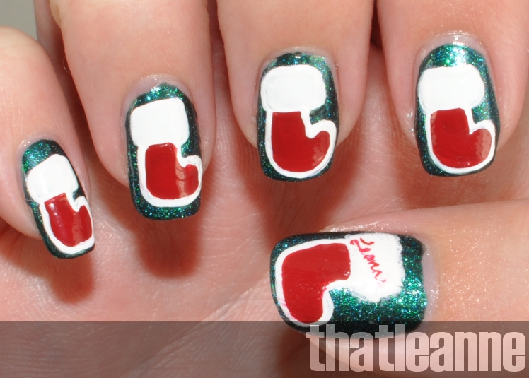 thatleanne: Holiday nail art: Stockings!