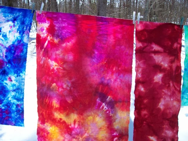 Periwinkle Art Quilts: Real Snow for Snow Dyeing!