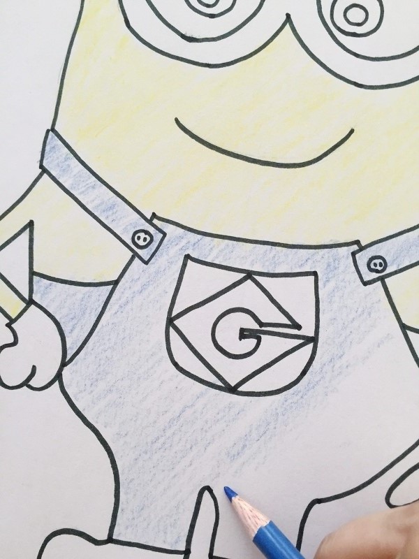 by The Art Bug: Draw a Minion - Step by Step Tutorial : Make it Monday