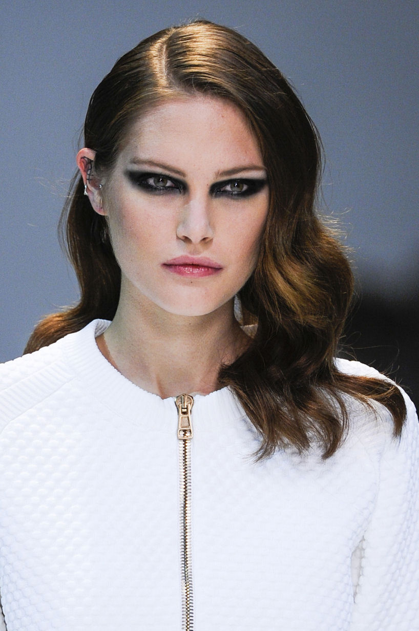 Catherine McNeil - Flip And Style