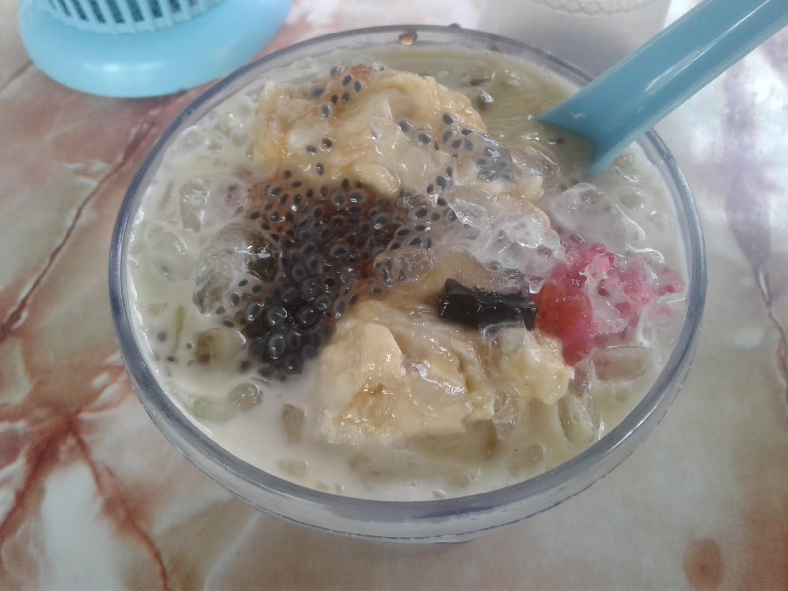 KAMI SALING MELENGKAPKAN: Cendol pulut durian di Perlis