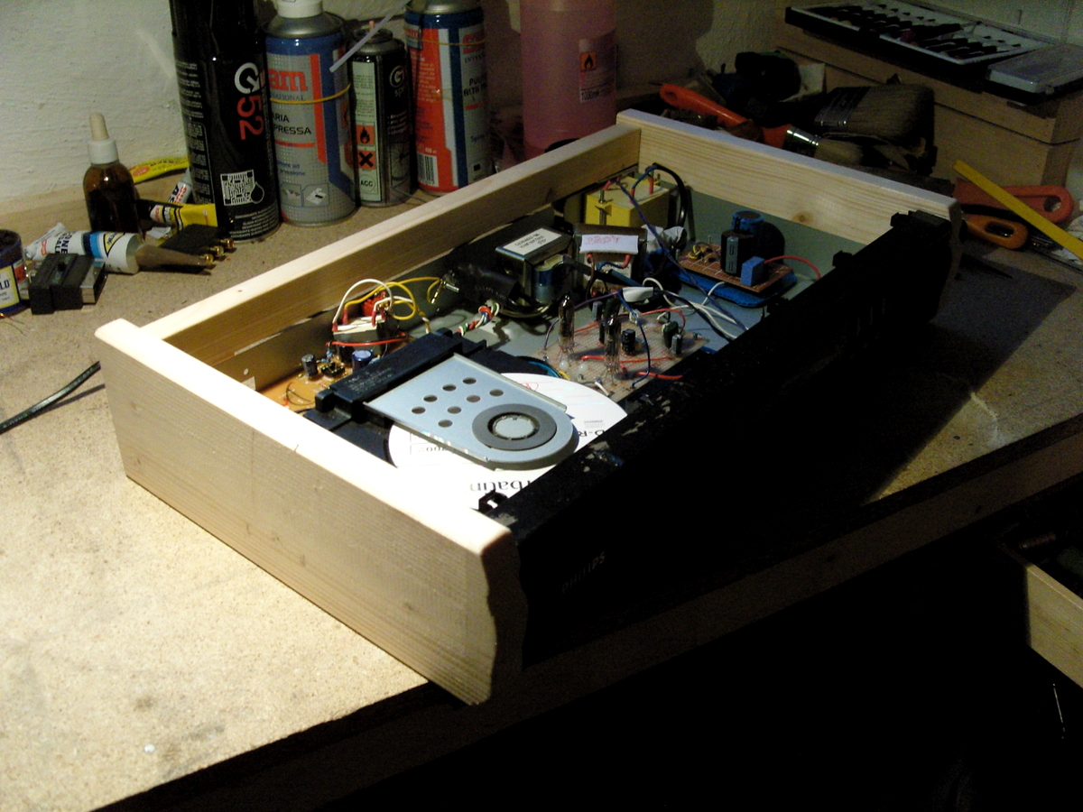 Mao Audiophile Modifications: Philips CD713 -TDA1545 Powered-passive I ...