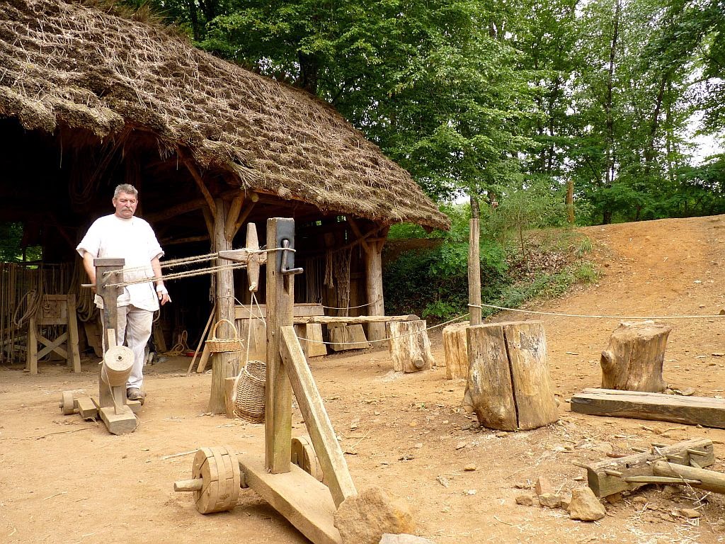 Medieval: Rope making