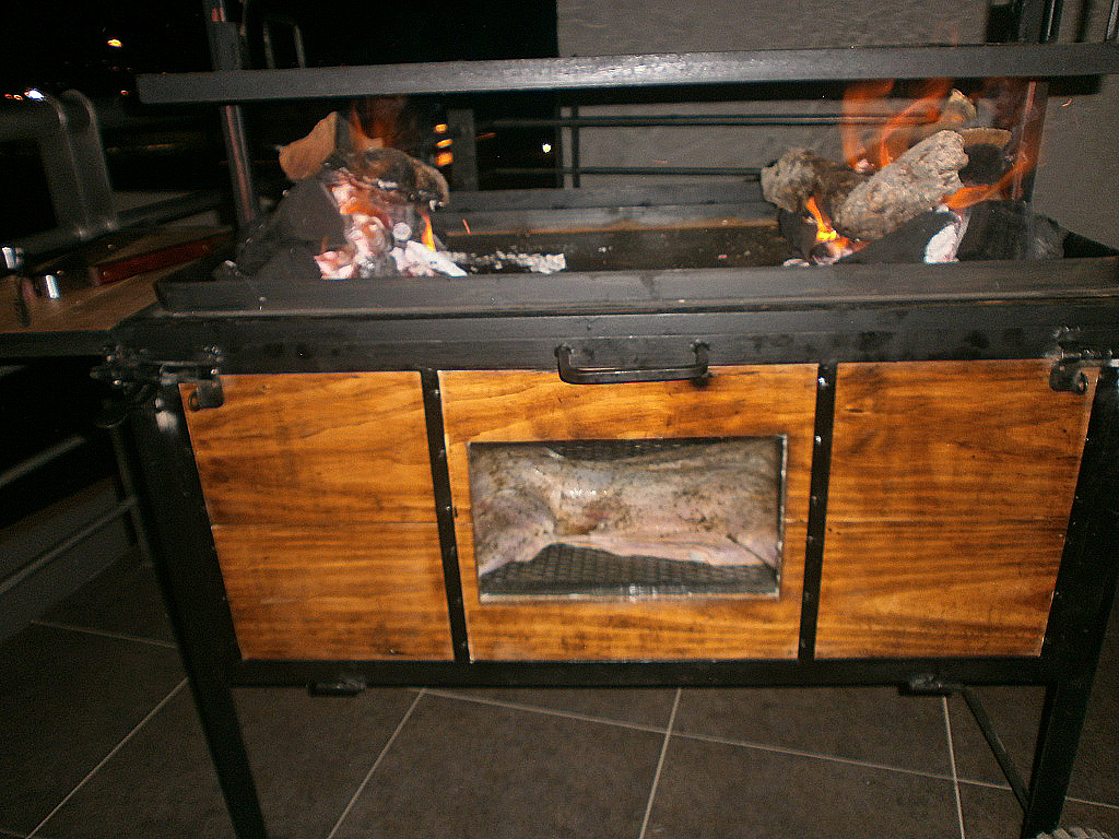 El Fogón de Leña: Cabrito al Ataúd.