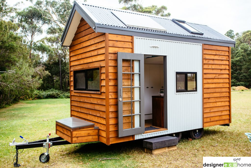 TINY HOUSE TOWN: Independent Series 4800DL Tiny Home