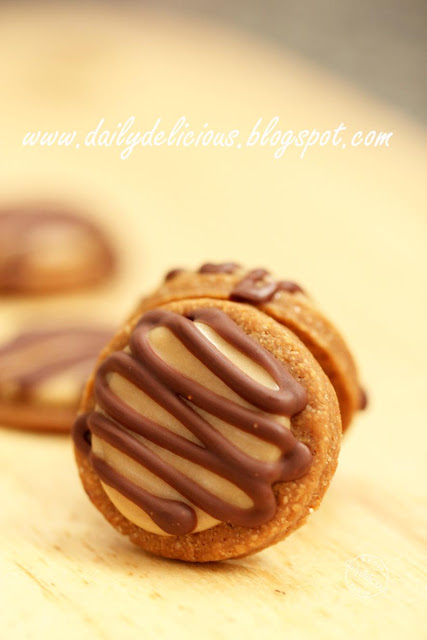 dailydelicious thai: Chocolate coffee cream fancies: My cute little ...