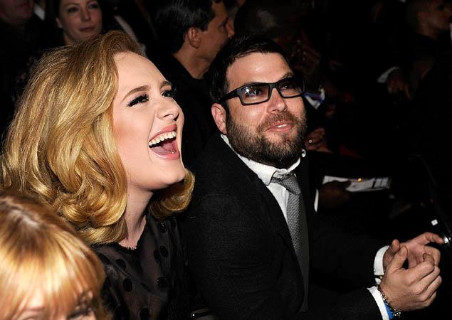 Raquel Daily Blog: SINGER ADELE WELCOMES BABY BOY