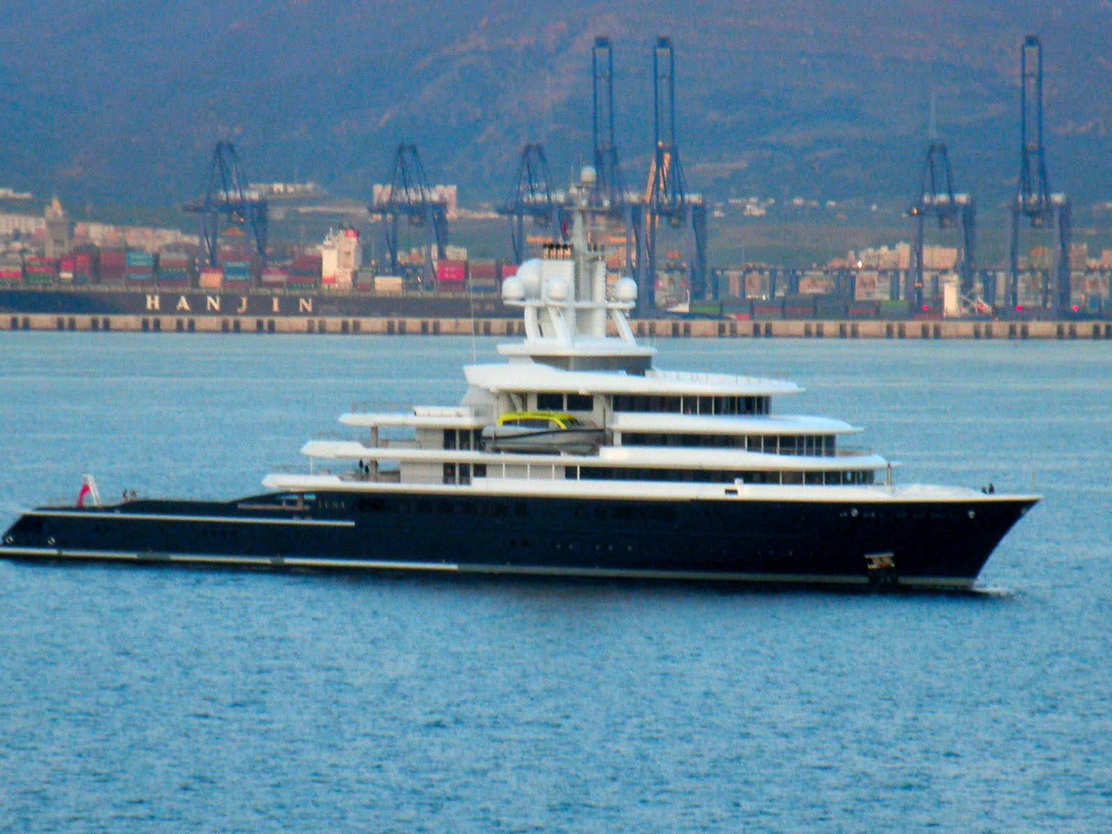 Photo Blog: Photos Motor Yacht Luna