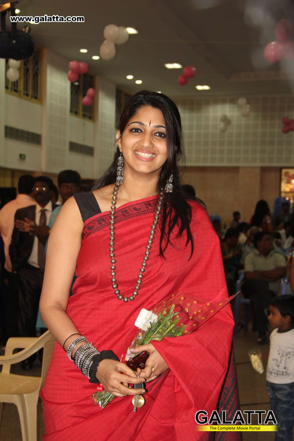 Vijay TV artists: Divya
