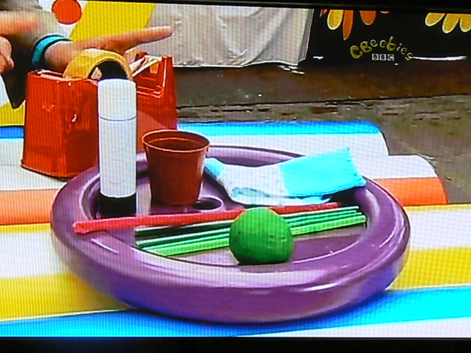 zielona stonoga - pracownia artystyczna: mister maker & mister maker ...