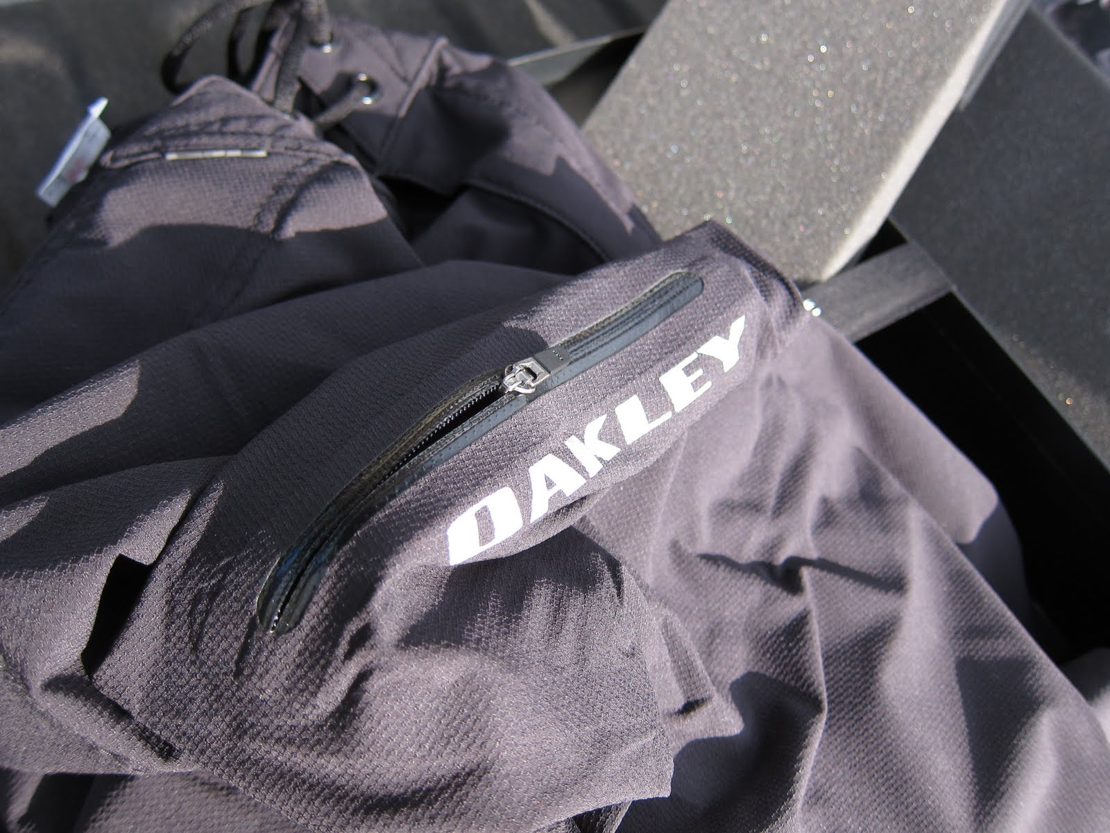 Stand Up Paddle Surfing: Blade compression shorts and trunks by Oakley ...