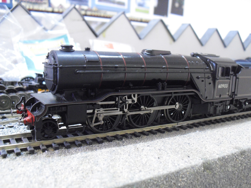 THE BRITISH RAILWAY STORIES LTD: "Some Bachmann V2 bashing..."