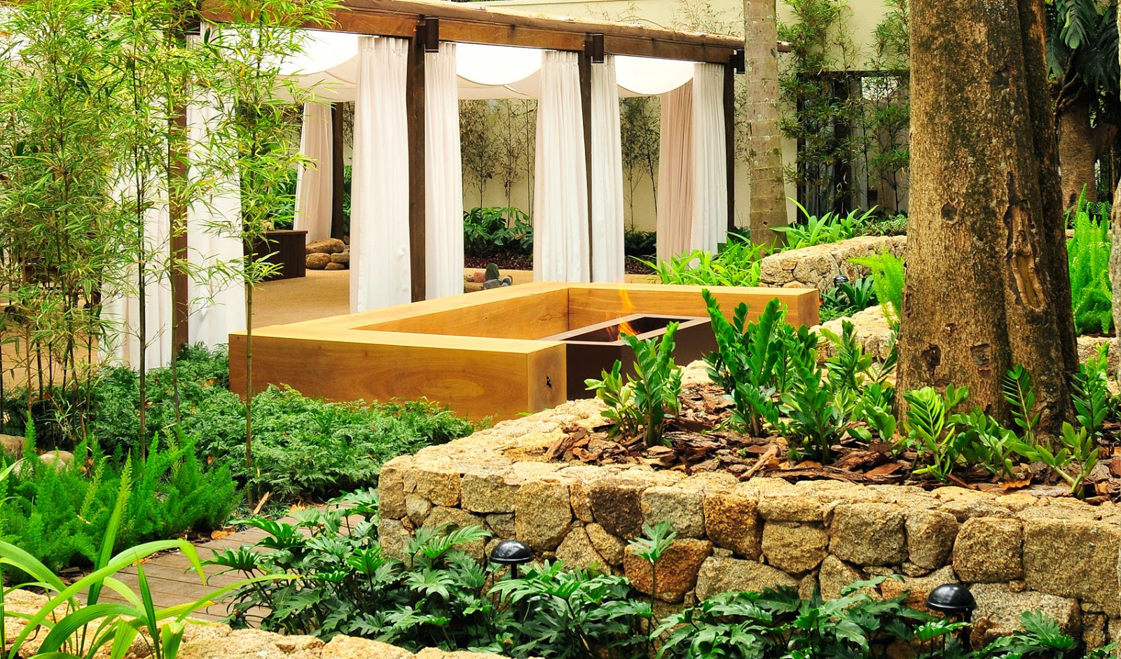 "Arquitetura é música congelada".: Conhecem Alex Hanazaki?