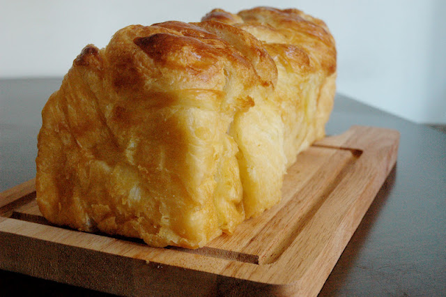 DUDE FOR FOOD: What's in the Pantry...GourmetFinds' Pain de Mie au Beurre