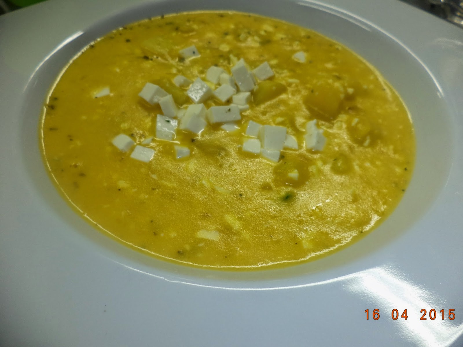 Cocina Ecuatoriana: Locro Base (Locro de queso, espinaca y cuero)