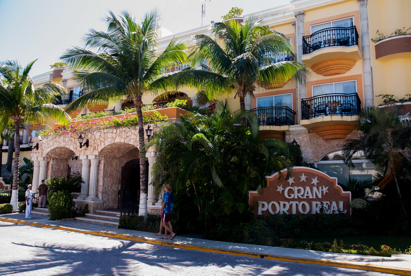 Jared and Katie's Wedding Fiesta!: Gran Porto Real Tour