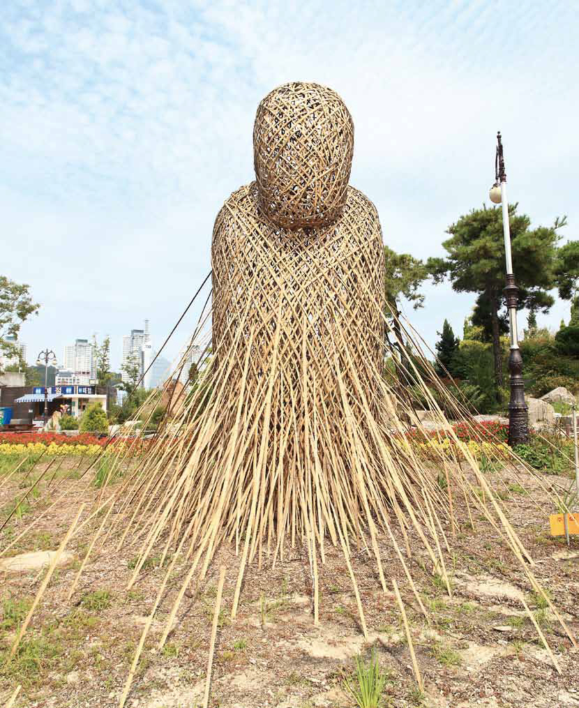 Contemporary Basketry: Figures