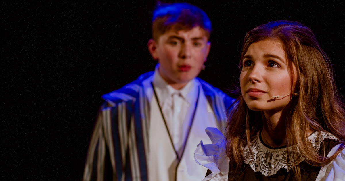 Alan in Belfast: Half a Sixpence: two proposals and a wedding in BSPA’s ...