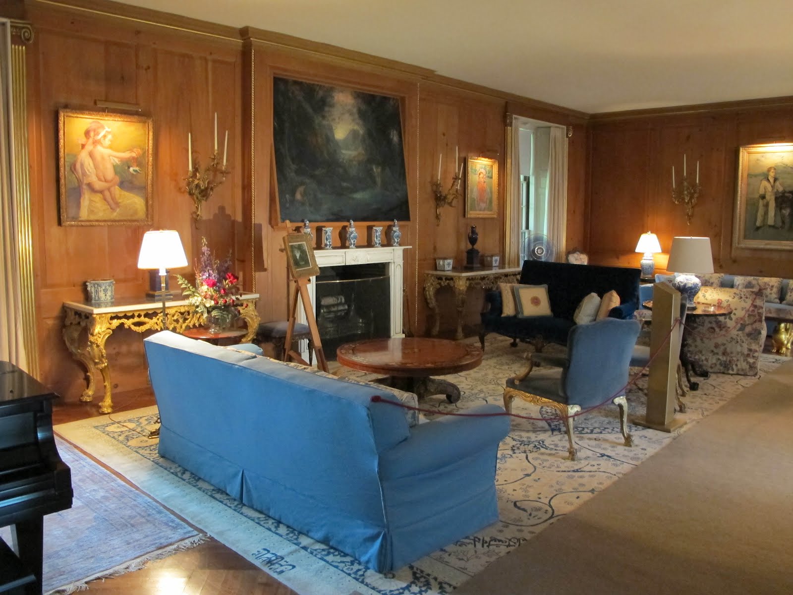 BIG OLD HOUSES: The Upper Class, between the Wars