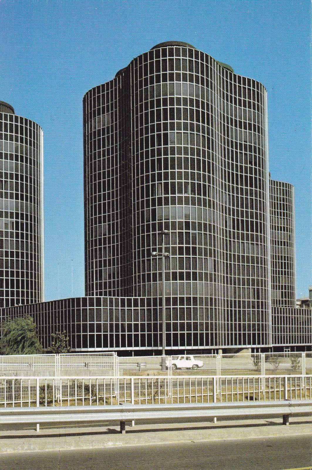 POSTALES INVENTADAS: 693. Torres de Oficinas Trade, Barcelona