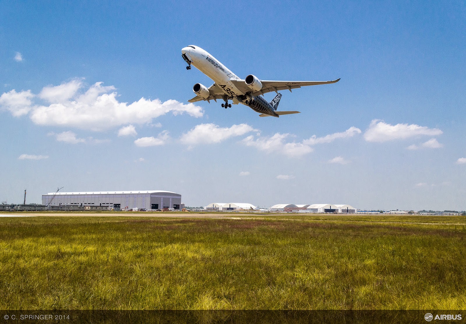 A350 XWB News: A350 MSN2 flight test prototype flying over Mobile ...