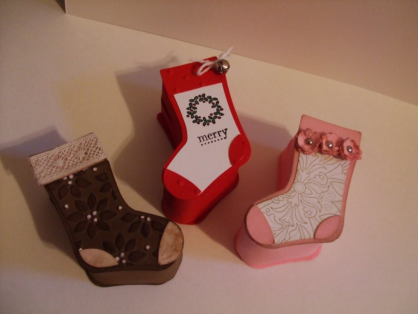 MadyMo Designs: Stocking Box Tutorial