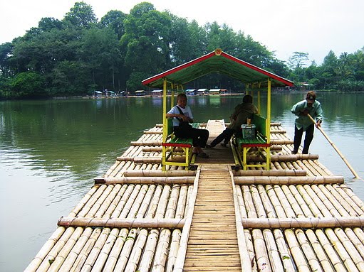 Bamboo Raft