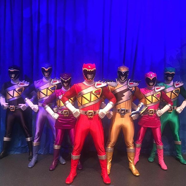 Henshin Grid: Power Rangers Dino Charge at Nick Hotel