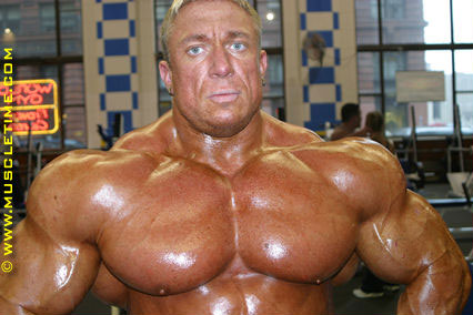 f soccer: Markus Rühl Body Builder